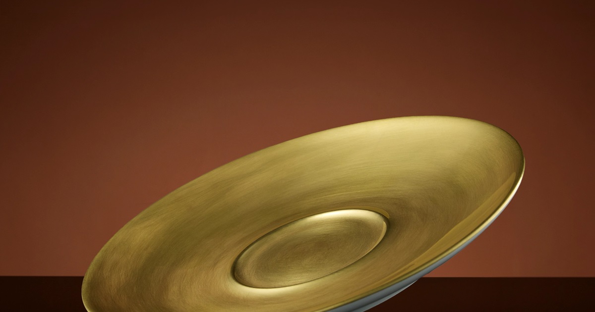 Glamour Tea Saucer in Gold Plate and White | TWG Tea