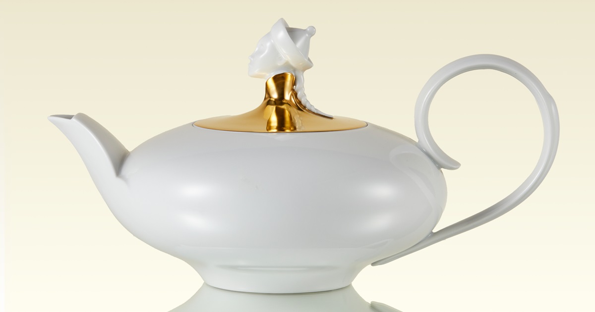 Chinoiserie Teapot in Gold (1.2L) | TWG Tea