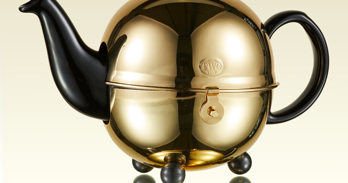 Design Gold Teapot in Black (900ml) | TWG Tea